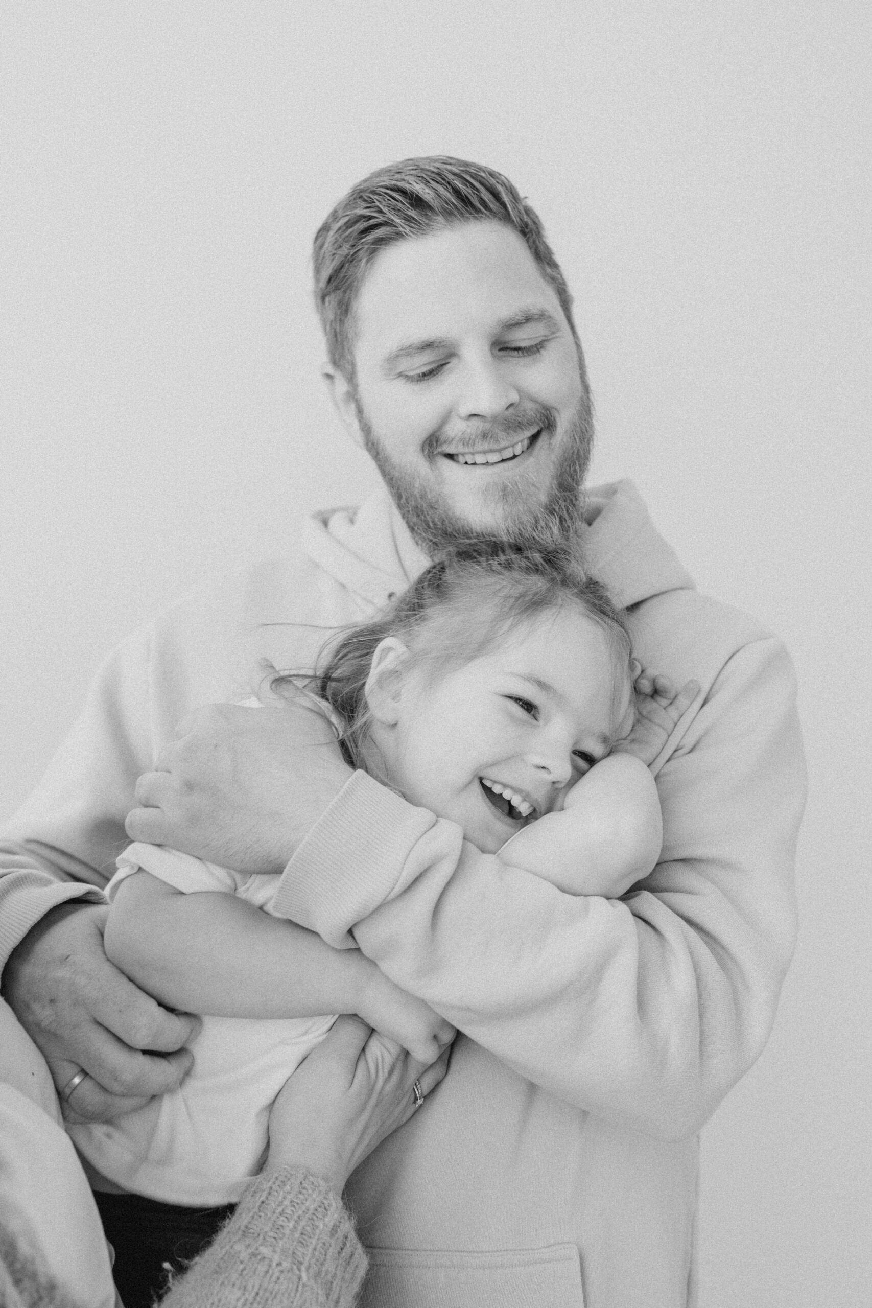 Familienshooting Outfits: Tipps und Ideen für perfekte Familienfotos - Studio Toujours | Foto & Film